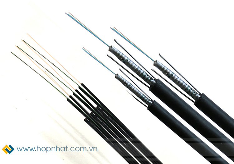 Tìm hiểu điểm khác biệt có trên cáp quang Singlemode và Multimode